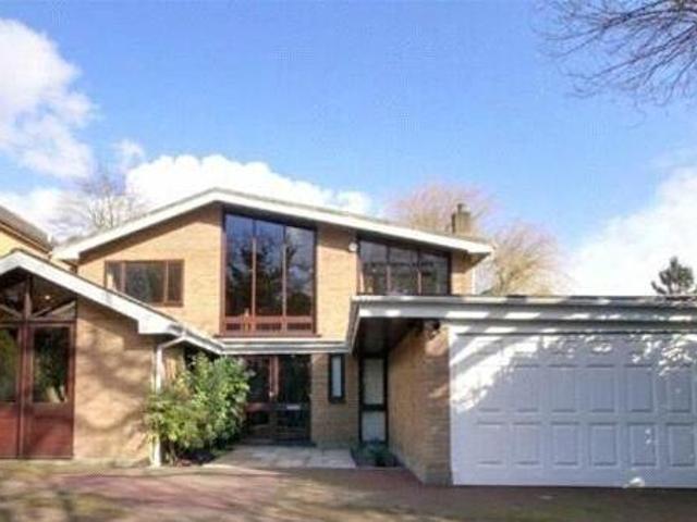 Hendon Wood Lane, London, 4 Bedroom Detached
