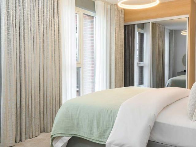 Hendon Waterside, Hendon NW9, 3 bed flat to rent, £3,000 pcm | PrimeLocation