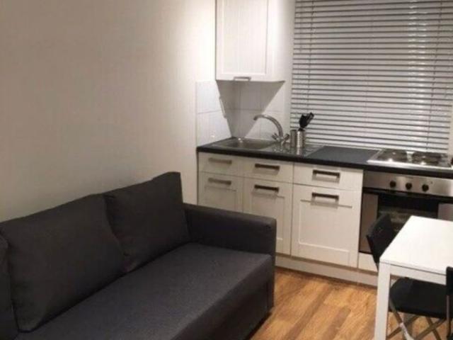 Hendon Way, Hendon NW2, Studio to rent, £1,400 pcm | PrimeLocation