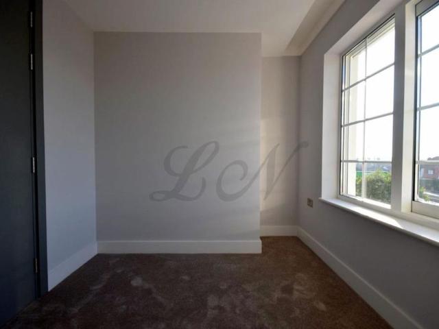 Hendon Way, Hendon, NW4