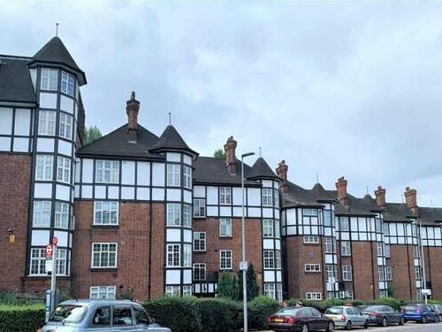 Hendon Way, Vernon Court, Burgess Hill, 2 Bedroom Apartment