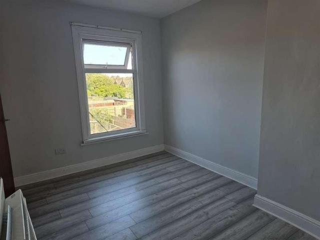 Heneage Road, Grimsby, DN32