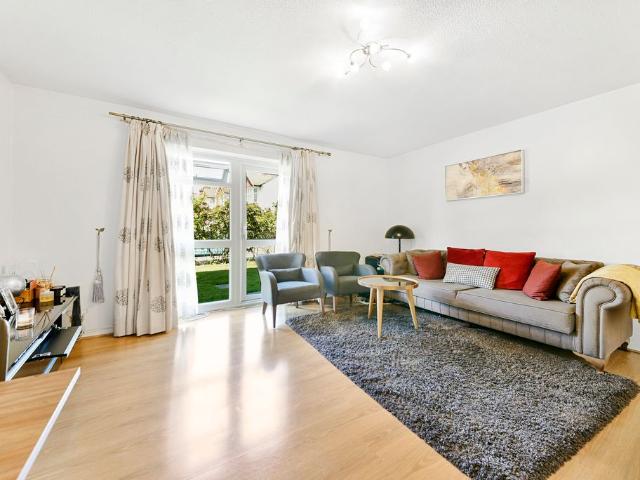 Henfield Road SW19, 2 bed flat to rent, £2,100 pcm | PrimeLocation