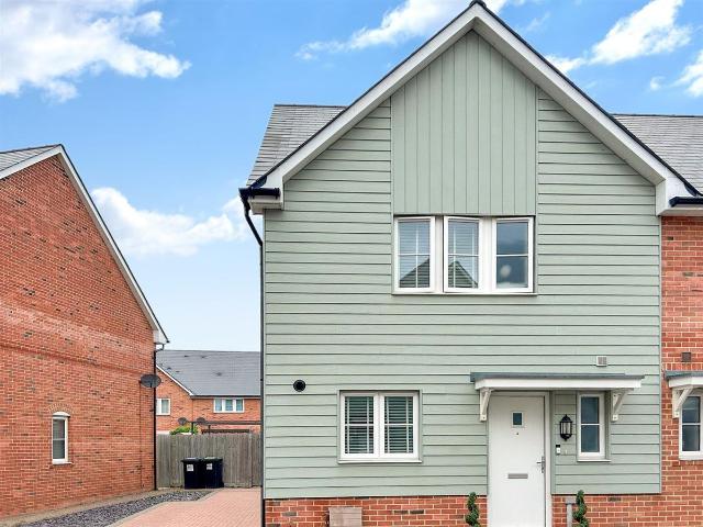 Hengist Drive, Aylesford ME20, 3 bed semi detached house to rent, £2,000 pcm | PrimeLocation
