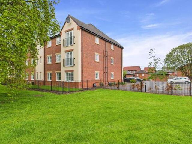 Henhull, Laurel Place, Nantwich, 2 Bedroom Flat
