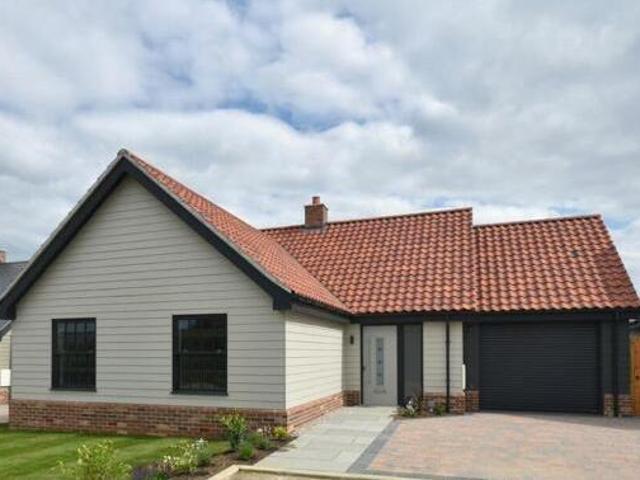 Henley, Caird Field, Ipswich, 3 Bedroom Bungalow
