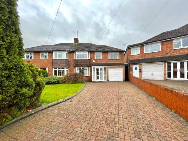 Henley Crescent, Solihull, West. 4 bed semi detached house to rent £1,850 pcm £427 pw