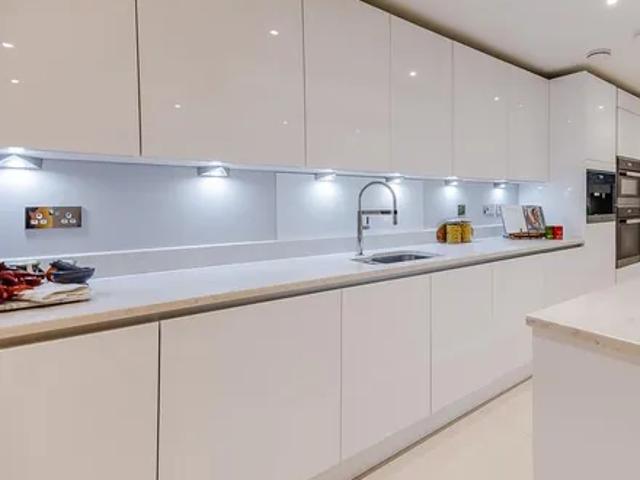 Henley Apartments, Regatta Lane, London, W6 9LH, United Kingdom | 2 bed duplex for rent #124342551 | Rentberry