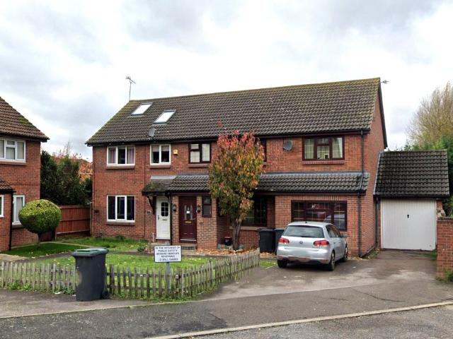 Henley Deane, Gravesend, Kent DA11, 4 bed semi detached house to rent, £1,750 pcm | PrimeLocation