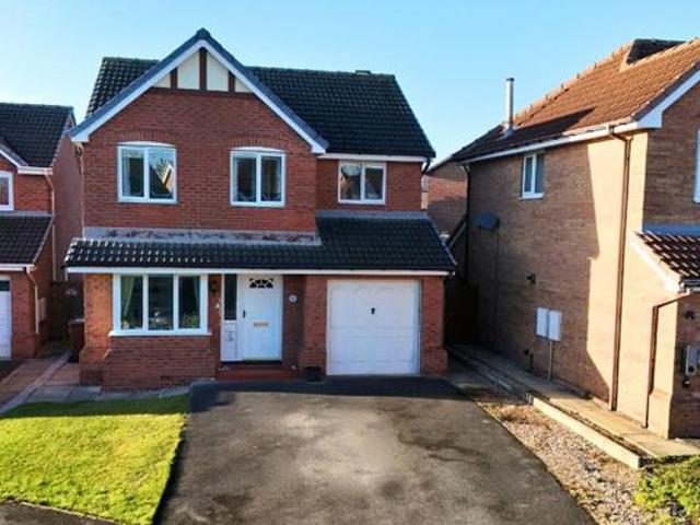 Henley Drive, Featherstone, 4 Bedroom Detached