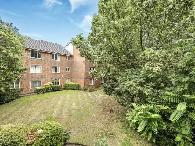 Henley Drive, London, SE1 3AP