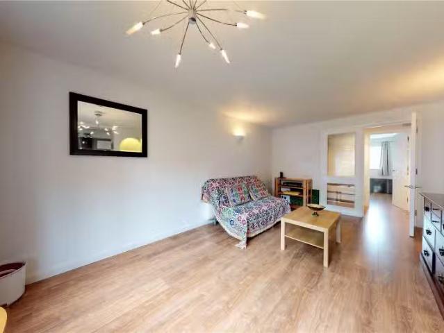 Henley Drive, London, SE1 3AP