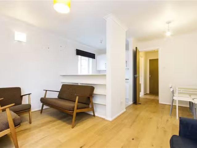 Henley Drive, London, SE1 3AP