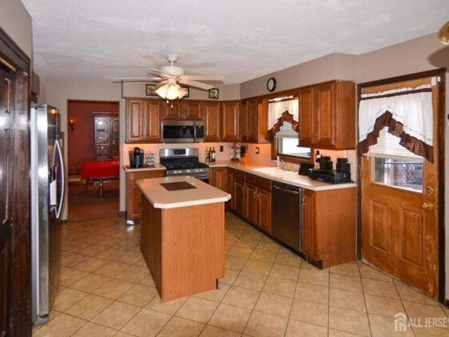 Henley St, Woodbridge Proper, Home For Sale