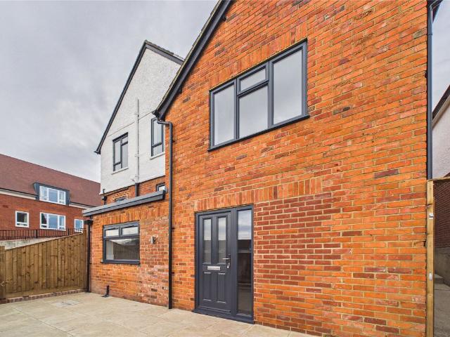 Henley Road, Caversham, Reading, Berkshire RG4, 2 bed terraced house to rent, £1,700 pcm | PrimeLocation
