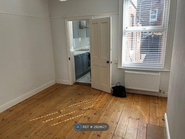 Henley Road, Norwich NR2, 3 bed terraced house to rent, £1,250 pcm | PrimeLocation