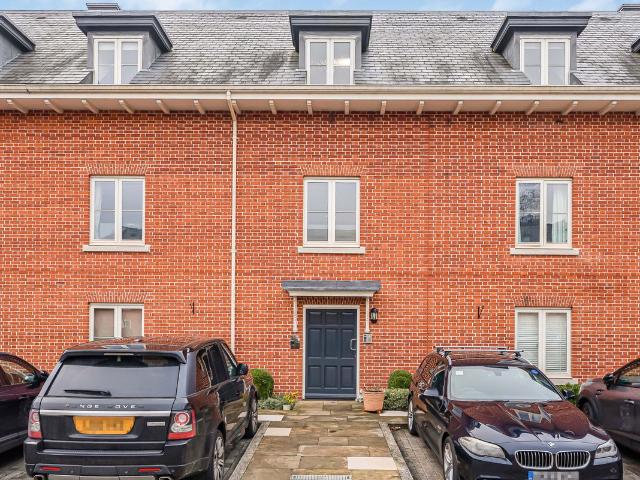 Henmarsh Court, Balls Park SG13, 1 bed flat to rent, £1,450 pcm | PrimeLocation