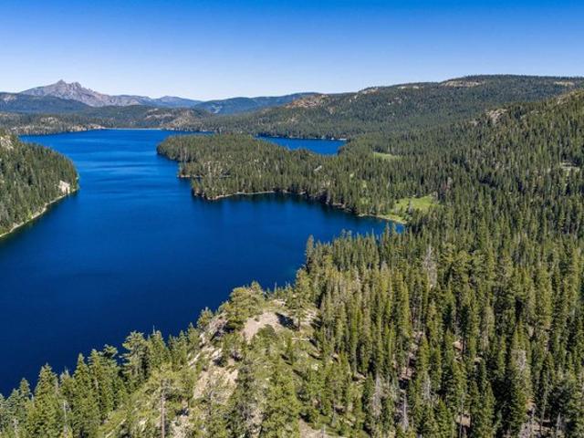 Henness Pass Rd, Truckee, CA 95910