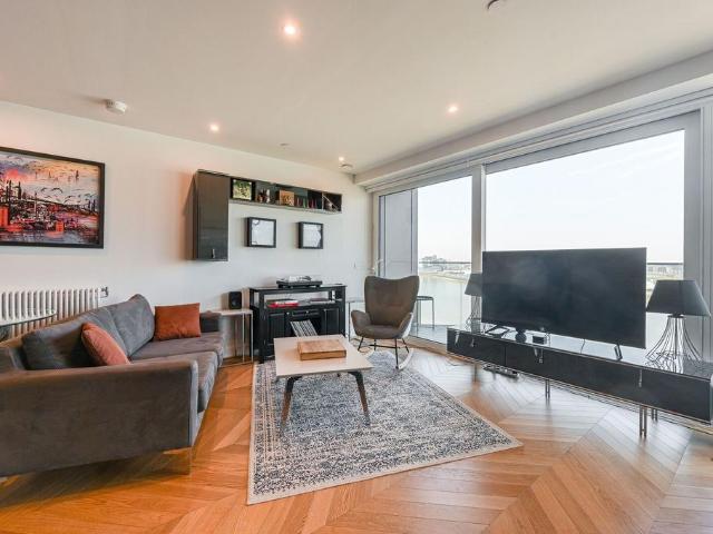 Hennessey Apartments, Woolwich. 2 bed flat to rent £2,701 pcm £623 pw