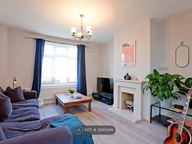 Henningham Road, London N17, 3 bed shared accommodation to rent, £780 pcm | PrimeLocation