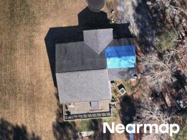Hennon Dr NW