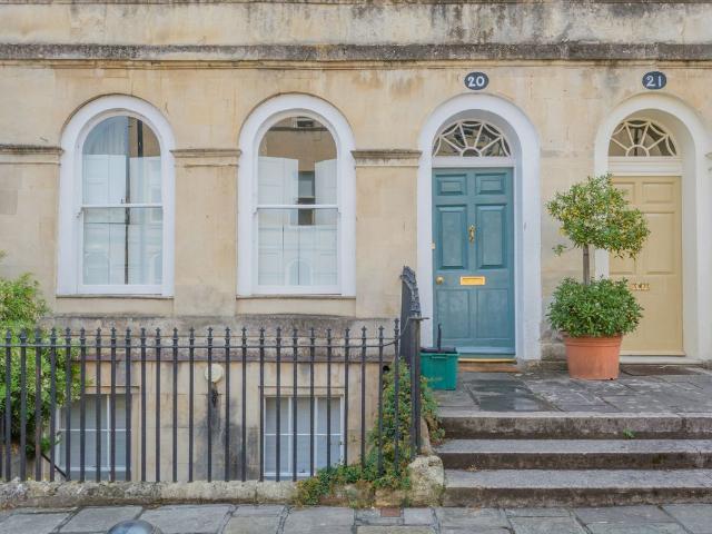 Henrietta Street, Bath BA2, 1 bed flat to rent, £1,350 pcm | PrimeLocation