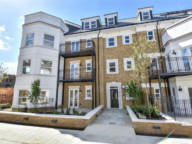 Henrietta Place, King Edward Gardens. 2 bed apartment to rent £2,000 pcm £462 pw