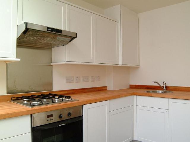Henriques Street, Aldgate, London, E1 Studio to rent £1,712 pcm £395 pw