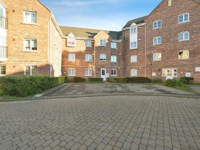 Henry Bird Way, Northampton NN4, 2 bed flat to rent, £995 pcm | PrimeLocation