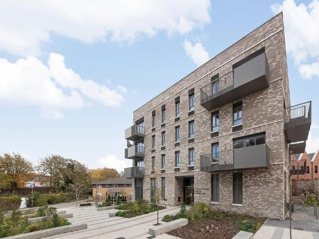 Henry Chance House 3 bed flat to rent £2,400 pcm £554 pw