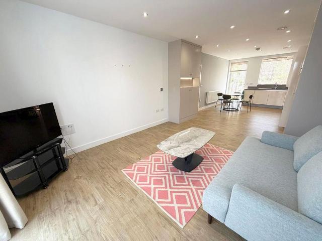 Henry Darlot Drive, London, NW7 1 bed apartment to rent £1,950 pcm £450 pw