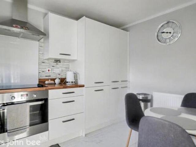 Henry Dunn Avenue, Stoke on trent, 3 Bedroom Terraced