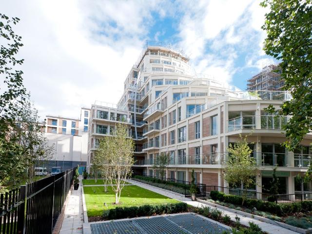 Henry Macaulay Avenue, Kingston Upon Thames KT2, 1 bed flat to rent, £1,800 pcm | PrimeLocation