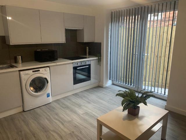 Henry Road, Nottingham 2 bed apartment to rent £1,603 pcm £370 pw
