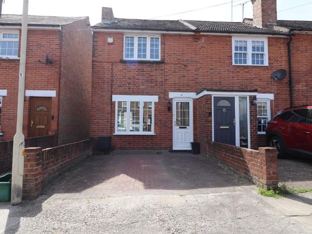 Henry Road, Chelmsford CM1, 2 bed end terrace house to rent, £1,500 pcm | PrimeLocation