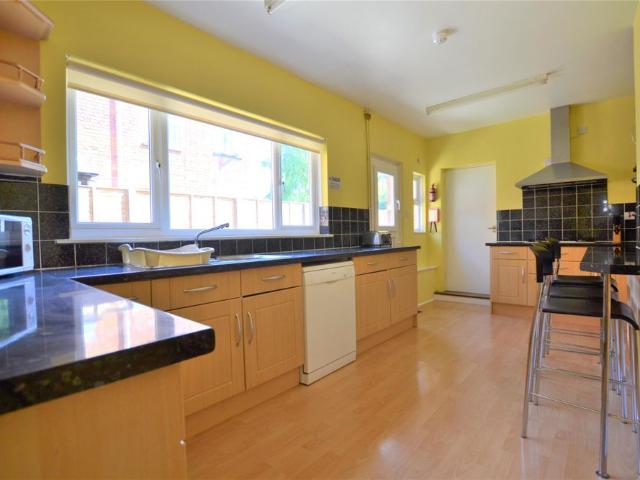 Henry Road, Gloucester, GL1
