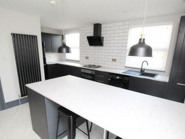 Henry Road, West Bridgford, 4 Bedroom Flat