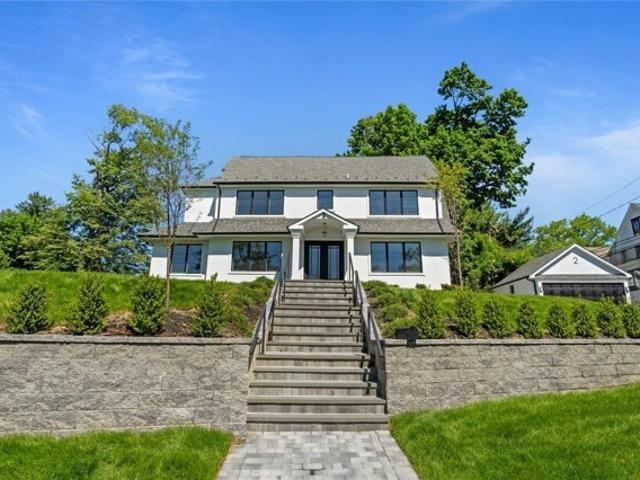 Henry St, Great Neck, Home For Sale