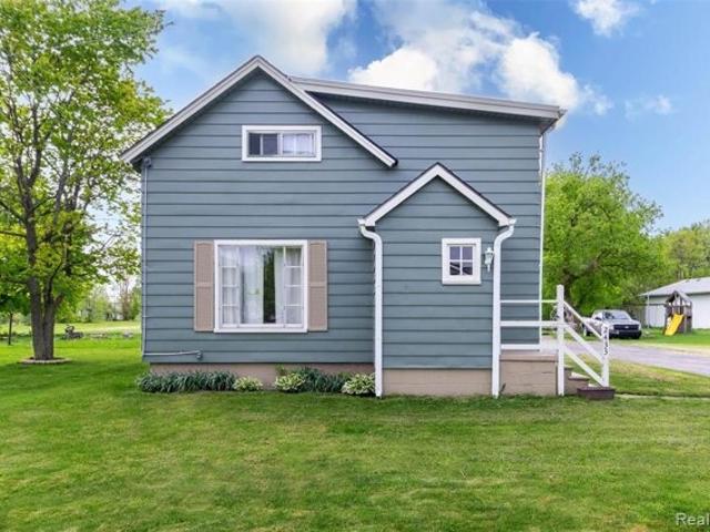 Henry St, Port Huron, Home For Sale