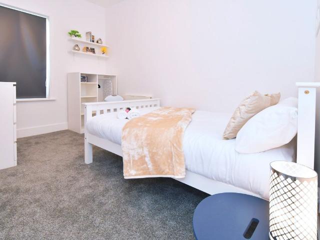 Henry Street, Crewe CW1, Room to rent, £425 pcm | PrimeLocation