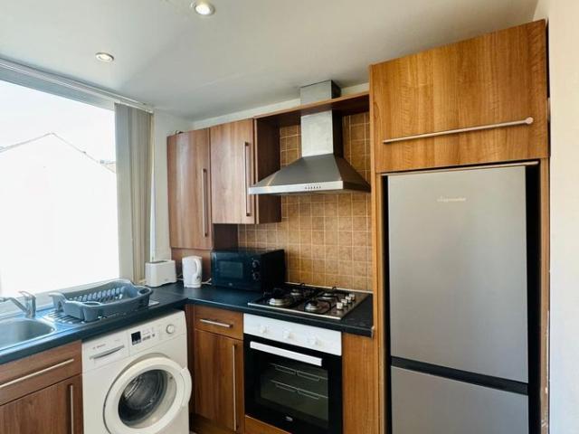 Henry Street, Liverpool L1, 2 bed shared accommodation to rent, £1,350 pcm | PrimeLocation