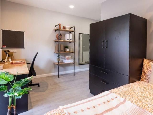 Henry Street, Sheffield S3, Studio to rent, £758 pcm | PrimeLocation