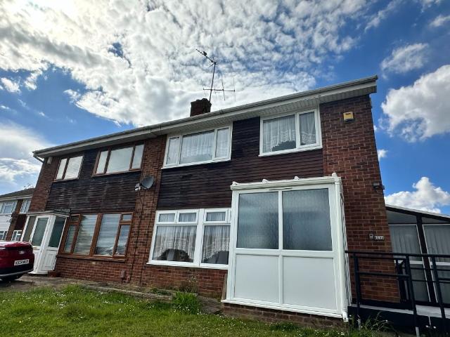 Henshaw Road, Wellingborough NN8, 3 bed semi detached house to rent, £1,300 pcm | PrimeLocation