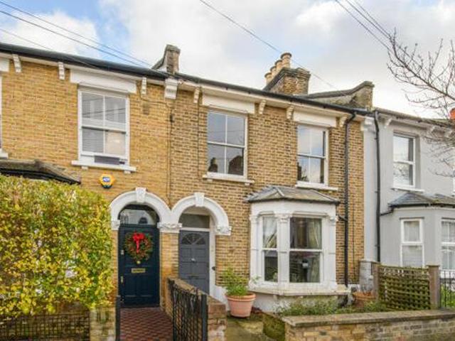 Henslowe Road, London, 1 Bedroom Apartment