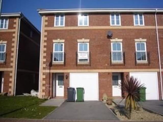Heol Mynydd Bychan, Heath, Cardiff CF14, 3 bed town house to rent, £1,400 pcm | PrimeLocation