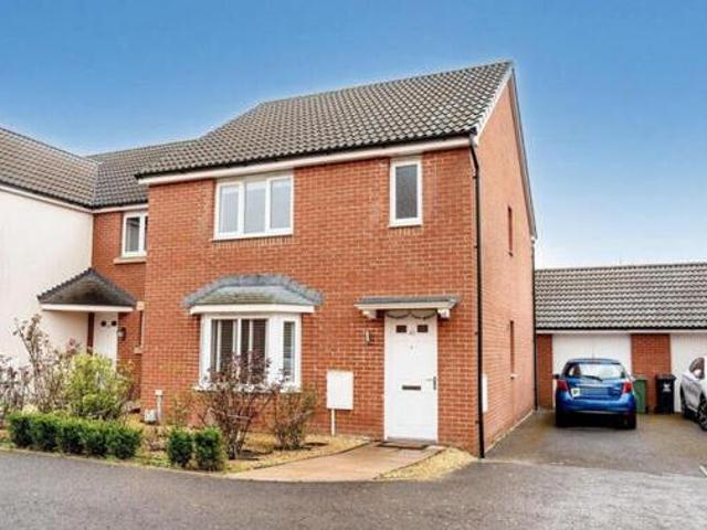 Heol Bennett, St Ederyns Village, 3 Bedroom Detached