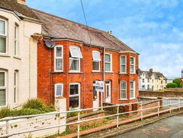 Heol Dyfed, Fishguard, 2 Bedroom Terraced