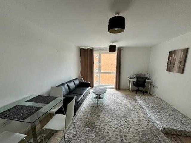 Heol Glan Rheidol, Cardiff, 1 Bedroom Apartment