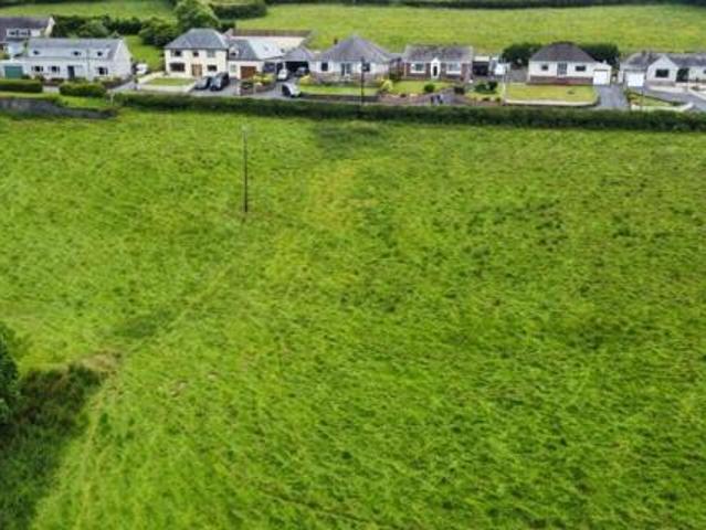 Heol Login, Llangunnor, Farm Land For