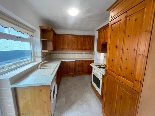 Heol Rhosyn, Morriston, Swansea SA6, 3 bed bungalow to rent, £1,095 pcm | PrimeLocation
